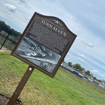 SEVEN SEBRING RACEWAY HOTEL - Updated October 2025 - 67 Photos & 38 ...