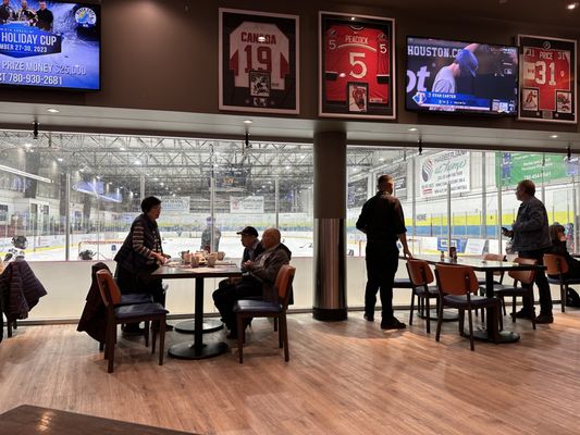 TAP 25 - Updated December 2025 - 46 Photos & 29 Reviews - 300 East ...