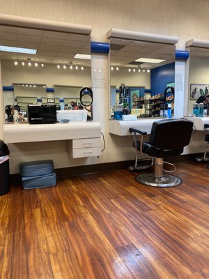 SUPERCUTS - Updated October 2025 - 14 Photos & 75 Reviews - 531 N ...
