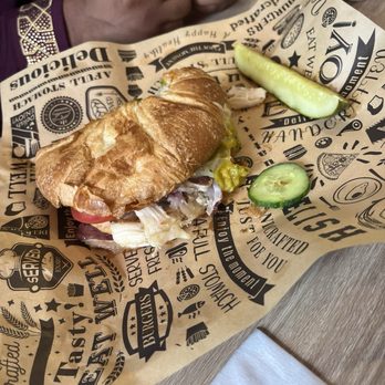 CRAVE & CRAFT ARTISAN DELI - Updated August 2025 - 108 Photos & 30 ...