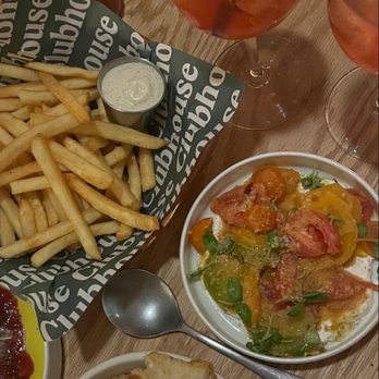 MIDDLE CHILD CLUBHOUSE - Updated February 2025 - 823 Photos & 298 ...