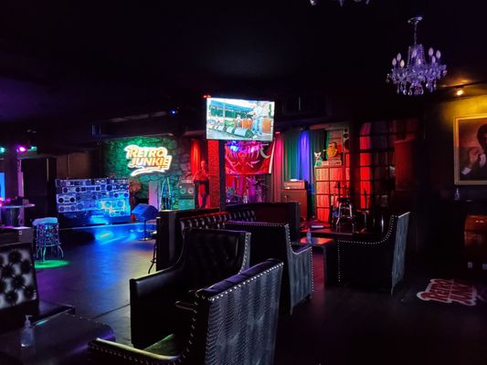 RETRO JUNKIE - Updated June 2025 - 441 Photos & 437 Reviews - 2112 N ...