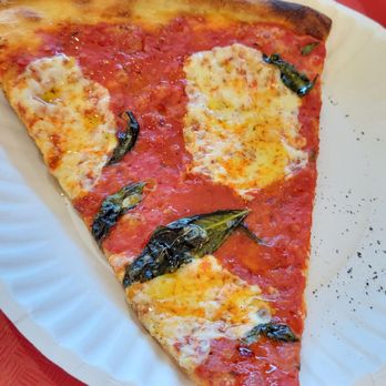 TROPHY PIZZA - EVENDALE - Updated February 2025 - 105 Photos & 117 ...