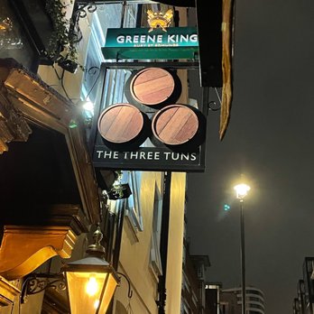 THREE TUNS - Updated August 2025 - 89 Photos & 55 Reviews - 1 Portman ...