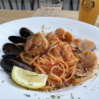 KELLS IRISH RESTAURANT & BAR - Updated November 2024 - 357 Photos & 769 ...