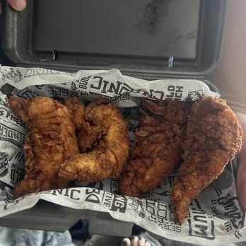 URBAN BIRD HOT CHICKEN - Updated August 2024 - 113 Photos & 100 Reviews ...