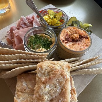 LOCKBOX - Updated July 2024 - 385 Photos & 190 Reviews - 167 W Main St ...