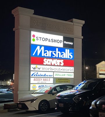 WAMPANOAG PLAZA - Updated December 2025 - 1925 Pawtucket Ave, East ...