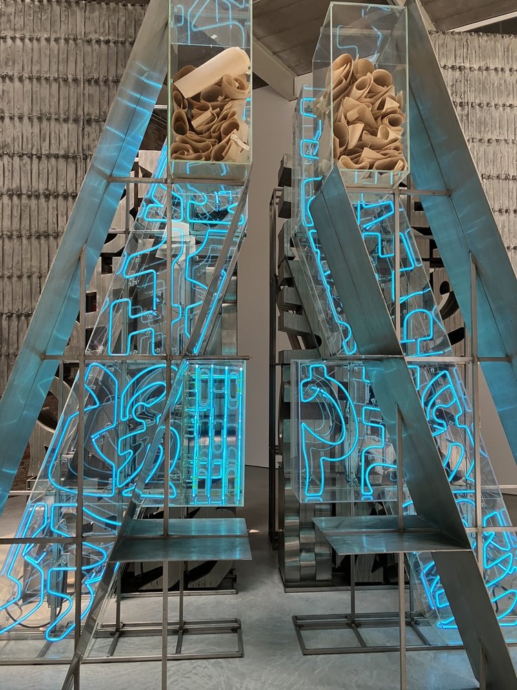 DIA CHELSEA - Updated December 2025 - 13 Photos - 537 W 22nd St, New ...