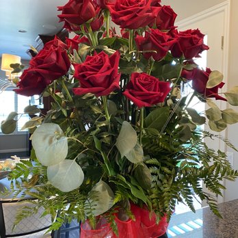 GARDEN DISTRICT FLOWERS - Updated December 2025 - 43 Photos & 55 ...