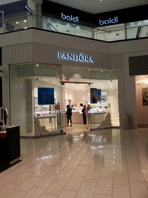 PANDORA - 17 Photos & 38 Reviews - 100 W Broadway, Glendale, California ...