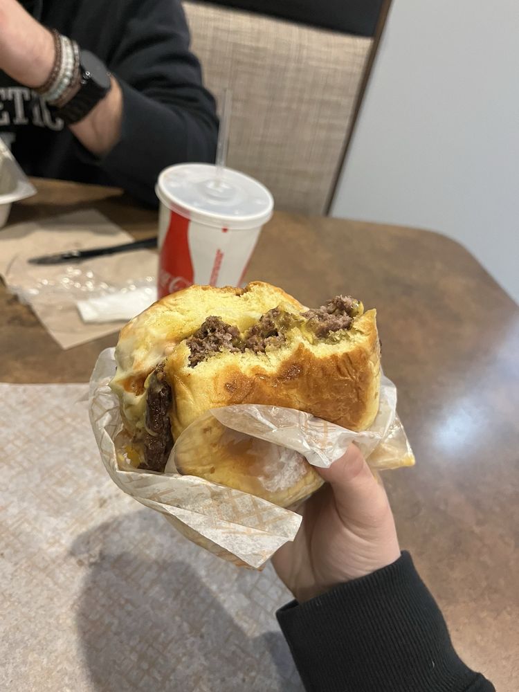 DOUBLEDAYS HOME PLATE - Updated October 2025 - 11 Photos - 953 S Main ...