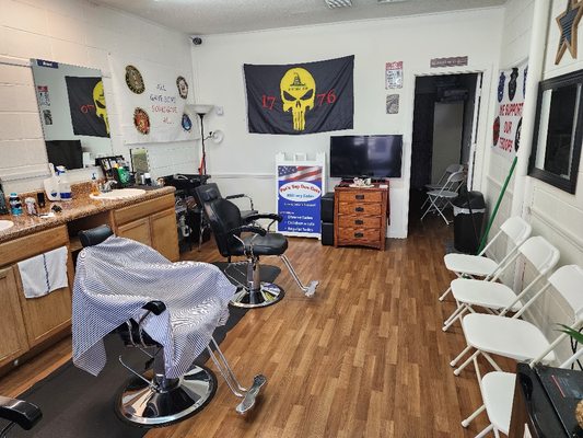 TOP GUN CUTS BARBERSHOP - Updated December 2024 - 1670 F Pass Rd ...