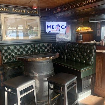 THE FASTNET PUB - Updated July 2025 - 104 Photos & 231 Reviews - 1 ...