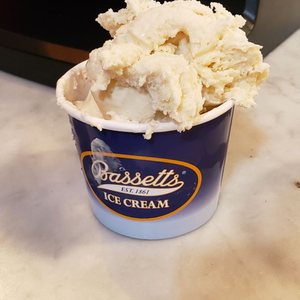 BASSETTS ICE CREAM - 525 Photos & 493 Reviews - 45 N 12th St ...