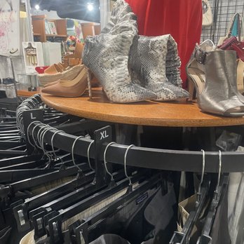 GOODWILL SOUTHERN CALIFORNIA RETAIL STORE & DONATION CENTER - Updated ...