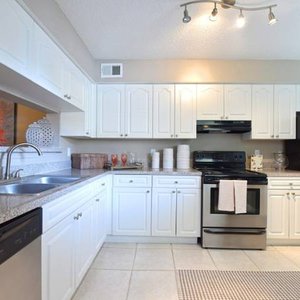 THE COVE AT GYB - Updated July 2025 - 15 Photos - 601 N Holiday Dr ...