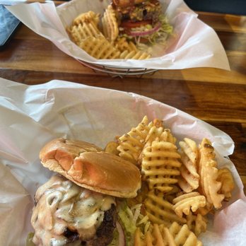 SKIP’S KITCHEN - 837 Photos & 1843 Reviews - 4717 El Camino Ave ...