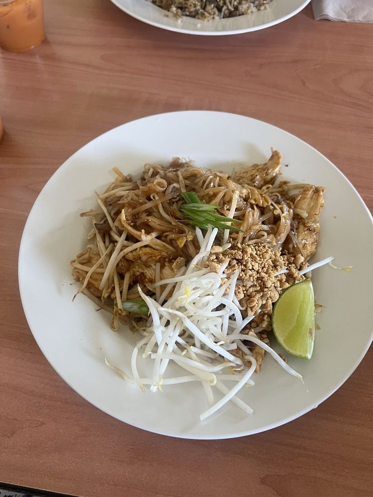 MOON RIVER THAI KITCHEN - Updated July 2025 - 12 Photos & 16 Reviews - 212 E 7th Ave, Post Falls ...