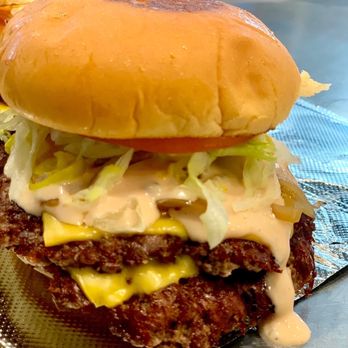 SALT BURGERS + FRIES - 204 Photos & 145 Reviews - 1920 W North Ave ...