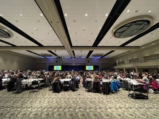 DEVOS PLACE - Updated May 2024 - 52 Photos & 12 Reviews - 303 Monroe Nw ...