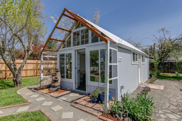 CECIL COTTAGE & GARDENS - Updated January 2026 - 25 Photos - 29997 ...