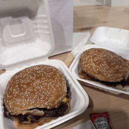 MATTY’S PATTY’S BURGER CLUB - Updated February 2025 - 174 Photos & 164 ...