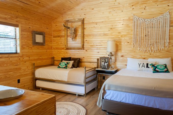 KICK BACK RANCH & EVENT CENTER - Updated October 2025 - 18 Photos - 414 ...