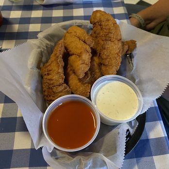 STAGGER INN - Updated December 2025 - 42 Photos & 63 Reviews - 104 E ...