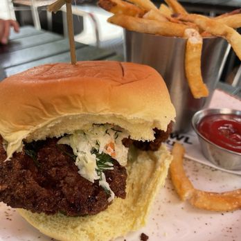 RED OWL TAVERN - Updated June 2025 - 664 Photos & 775 Reviews - 433 ...