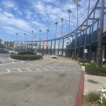 ANAHEIM PLAZA - Updated August 2025 - 17 Photos - 500 S Euclid St ...