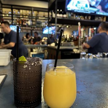 BIRDIE’S EASTSIDE - 97 Photos & 69 Reviews - 6221 E Mockingbird Ln ...