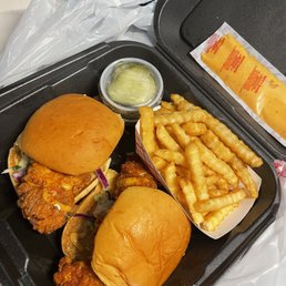 DAVE’S HOT CHICKEN - Updated December 2025 - 267 Photos & 315 Reviews ...