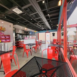 WOW SPAGHETTI - Updated December 2025 - 598 Photos & 352 Reviews - 7852 ...