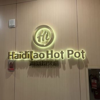 HAIDILAO HOTPOT FLUSHING - Updated December 2024 - 3360 Photos & 2416 ...
