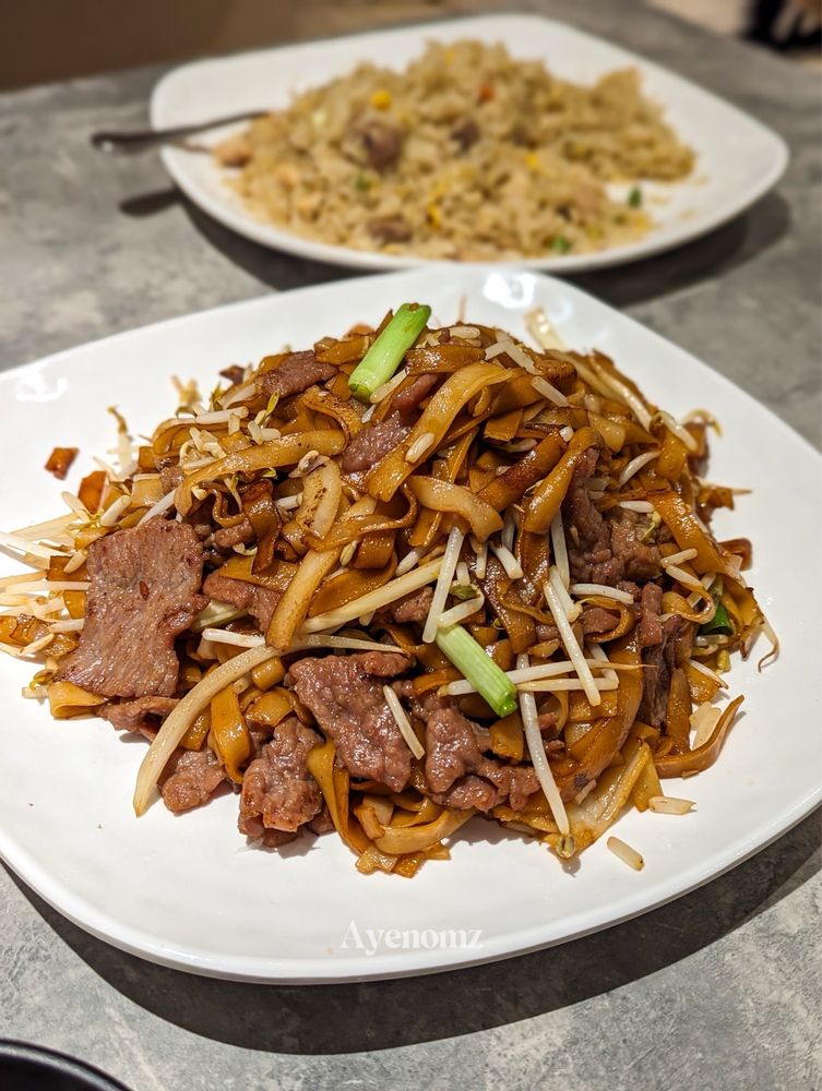 GOLDEN HARBOUR - Updated January 2026 - 37 Photos & 11 Reviews - 107 ...