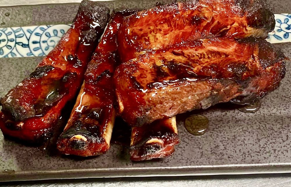 THE VILLA - Updated December 2025 - 26 Photos & 25 Reviews - 239 Maple ...