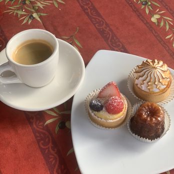 FRENCH CORNER CAFE - 737 Photos & 695 Reviews - 72423 Hwy 111, Palm ...