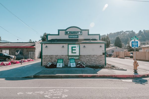 ELEMENT 7 DISPENSARY RIO DELL - Updated December 2025 - 14 Photos - 281 ...