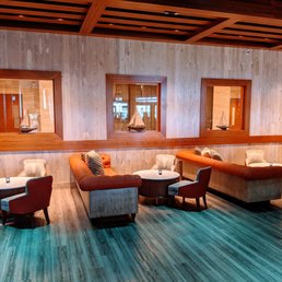 LINE & LURE SEAFOOD KITCHEN & TAP - Updated November 2024 - 447 Photos ...