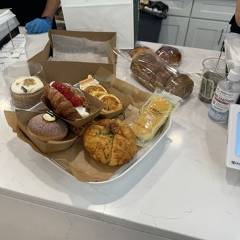 TOUS LES JOURS - Updated May 2025 - 207 Photos & 73 Reviews - 13069 Wisteria Dr, Germantown ...