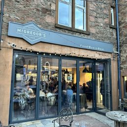 MACGREGORS - Updated July 2025 - 85 Photos & 68 Reviews - 109 Academy ...