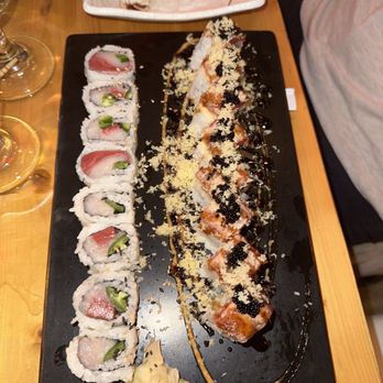 YELLOWTAIL SUSHI BAR AND ASIAN KITCHEN - Updated June 2024 - 293 Photos ...