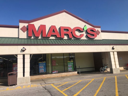 MARC’S STORES - Updated January 2026 - 10 Photos - 15030 Puritas Ave ...