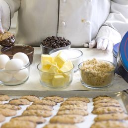 FULL MOON BBQ - Updated August 2025 - 32 Photos & 40 Reviews - 2252 ...