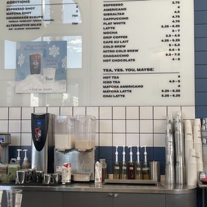 ALFRED COFFEE - 75 Photos & 44 Reviews - 4625 Admiralty Way, Marina del ...