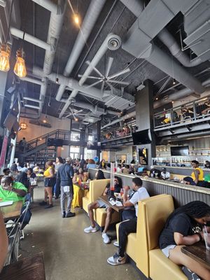 LOCAL TAP & TABLE - Updated October 2025 - 418 Photos & 423 Reviews ...