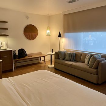 ELEMENT RENO EXPERIENCE DISTRICT - Updated August 2025 - 103 Photos ...