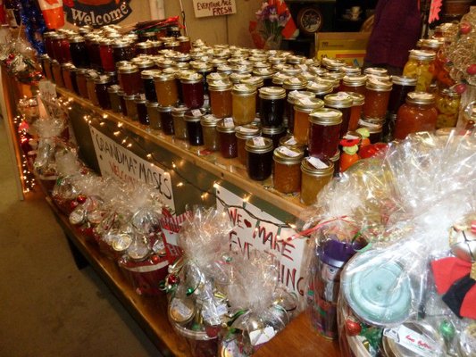 STITTSVILLE’S CARP RD. ANTIQUES AND FLEA MARKET - Updated December 2025 ...