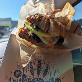 BORN & BREAD BAKEHOUSE - Updated December 2024 - 888 Photos & 378 ...